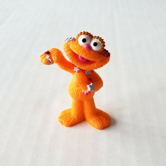 Sesame Street | Toys | Vintage 997 Sesame Street Zoe Waving 3 Pvc ...
